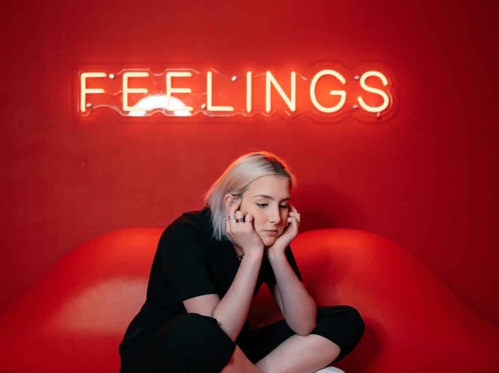 Tips to deal with life depression and feel better soon