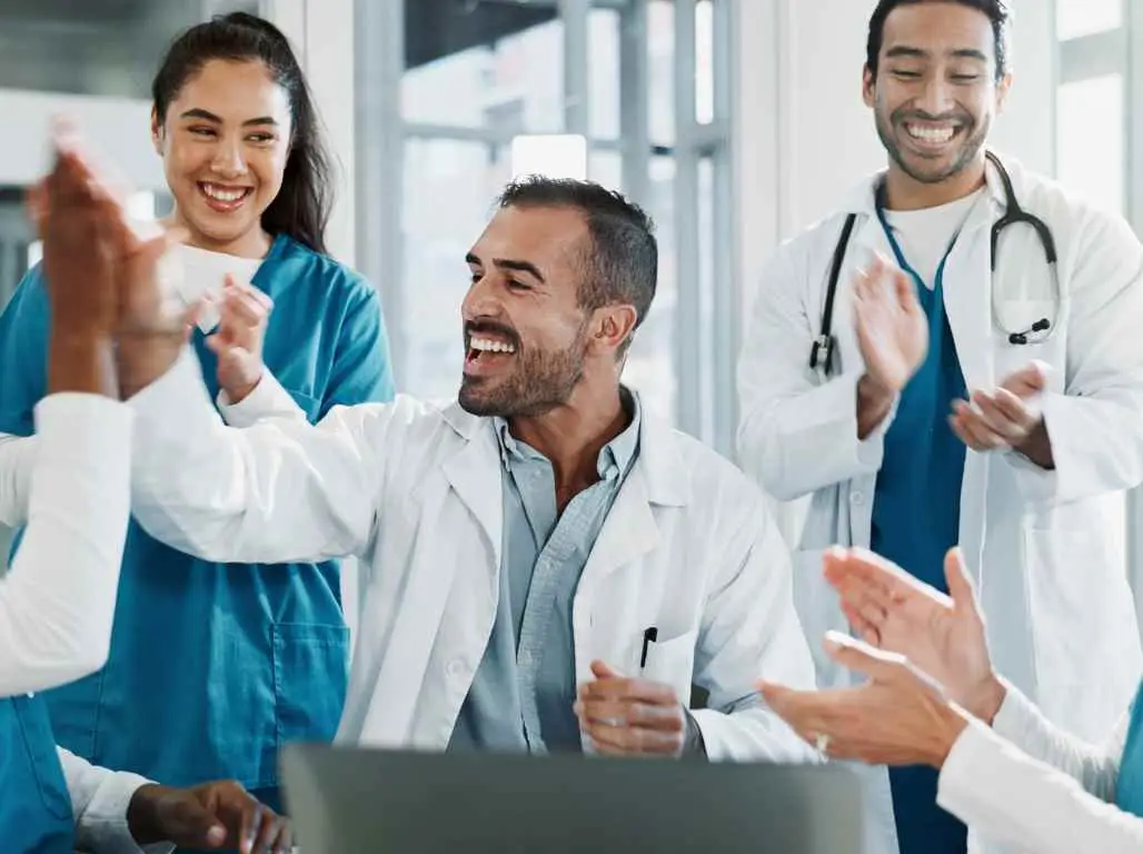 9 Tips To Grow A Medical Business - Reach Out Recovery