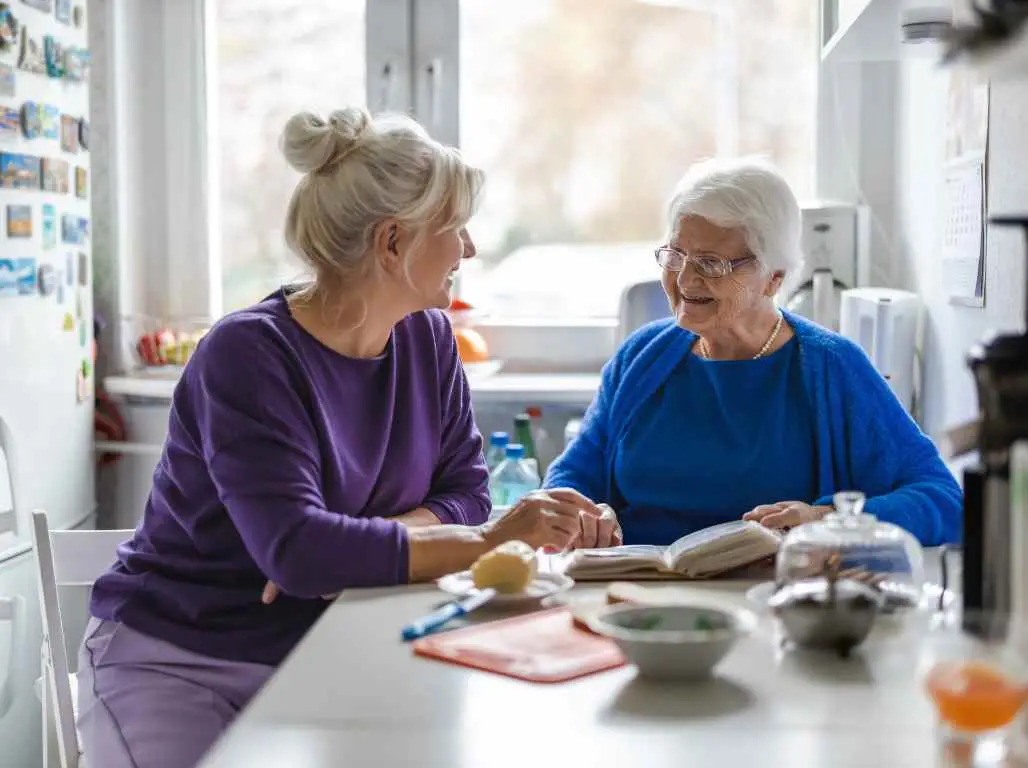 4 Tips To Help Aging Parents - Reach Out Recovery